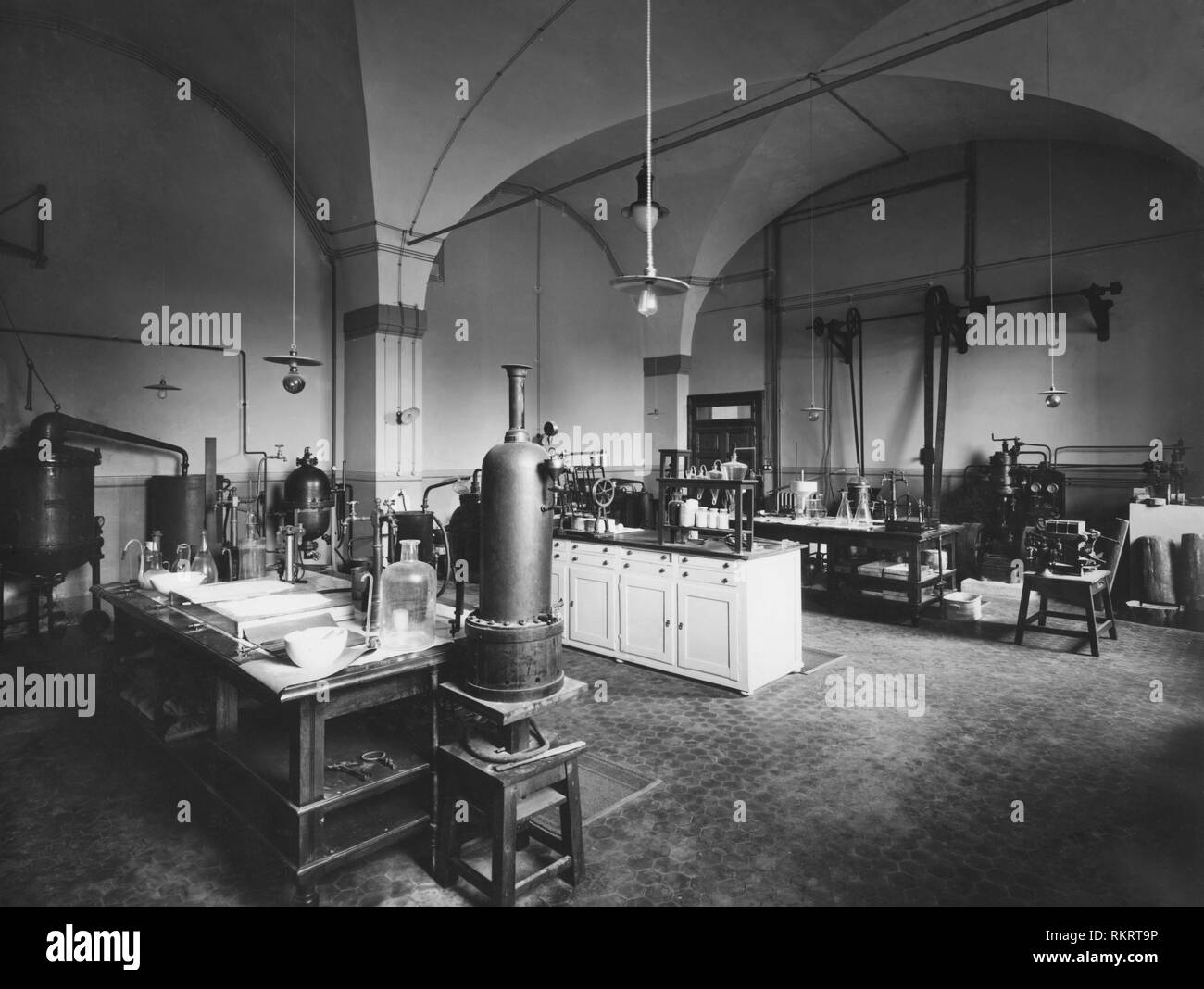 Laboratory of the Agricultural Technical Institute, Florence 1920-30 ...