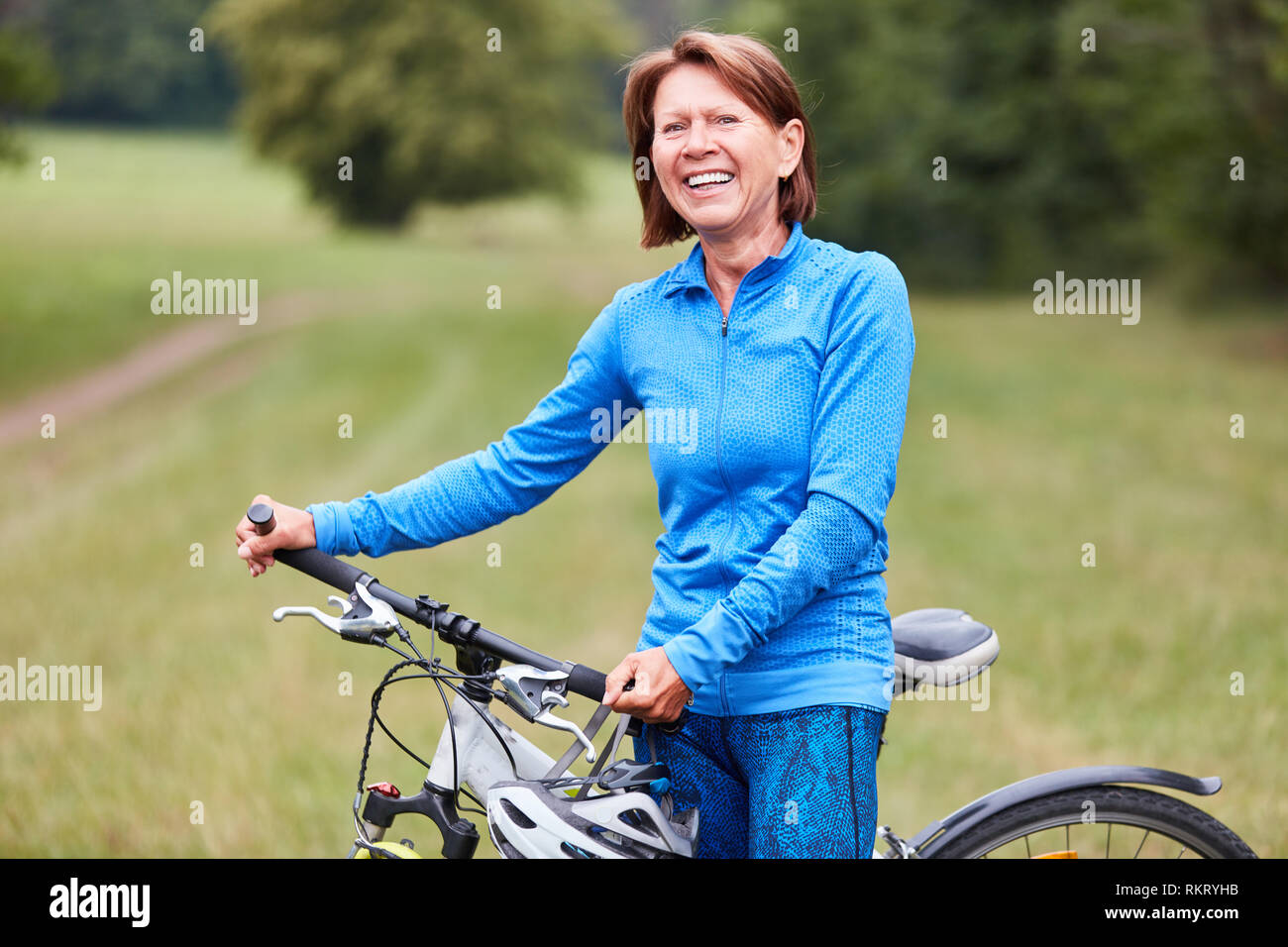 Nature bike hi-res stock photography and images - Alamy