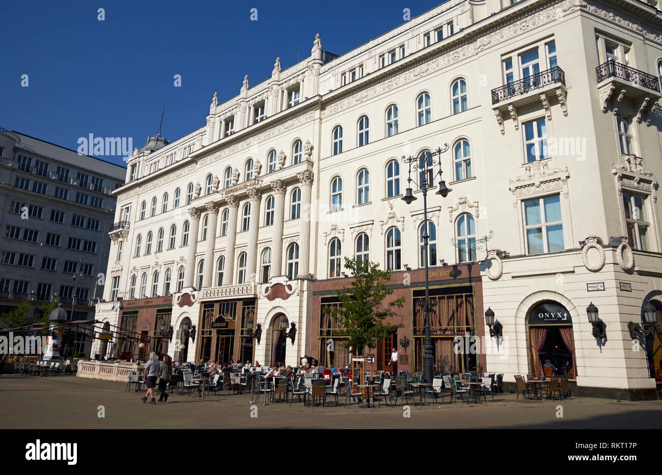 Cafe Gerbeaud, Vörösmarty Square, Budapest, Hungary. This historic cafe ...