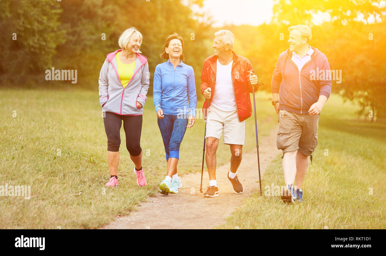Seniors walking hiking hi-res stock photography and images - Alamy