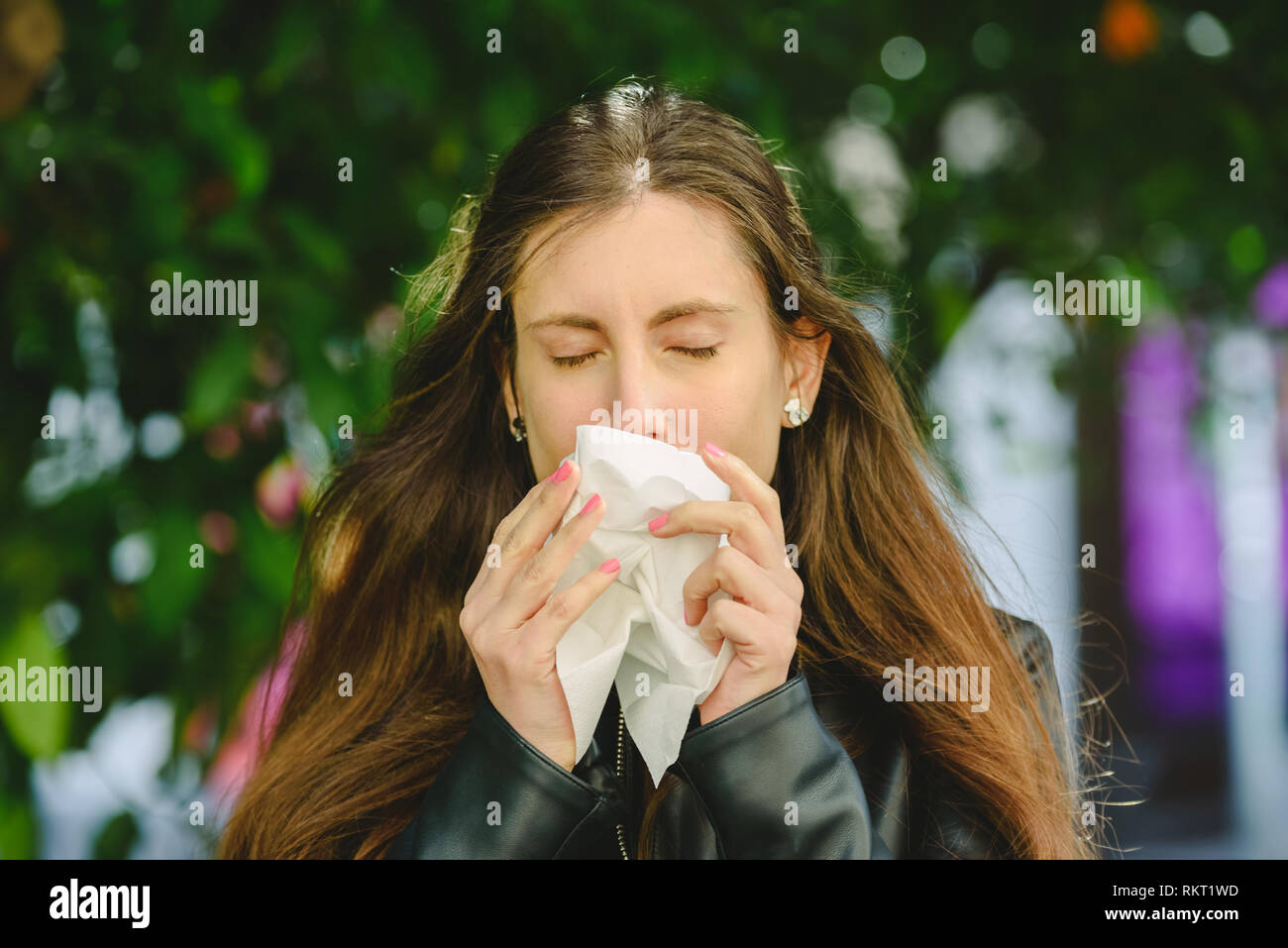 Sinusitis hanky hi-res stock photography and images - Alamy