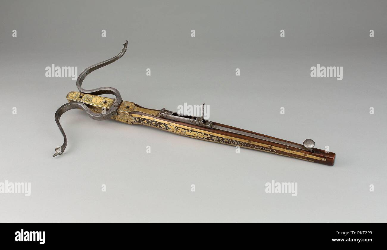 Pellet Crossbow High Resolution Stock Photography and Images - Alamy