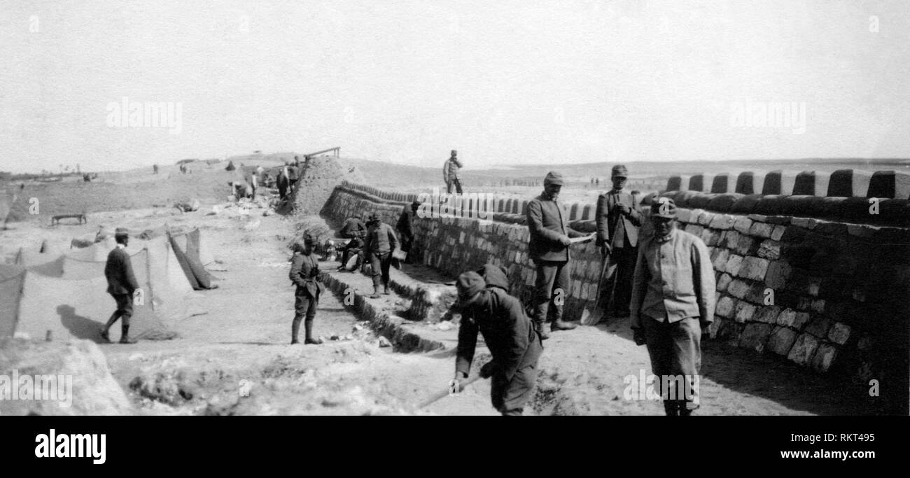 Turkish soldiers trench hi-res stock photography and images - Alamy