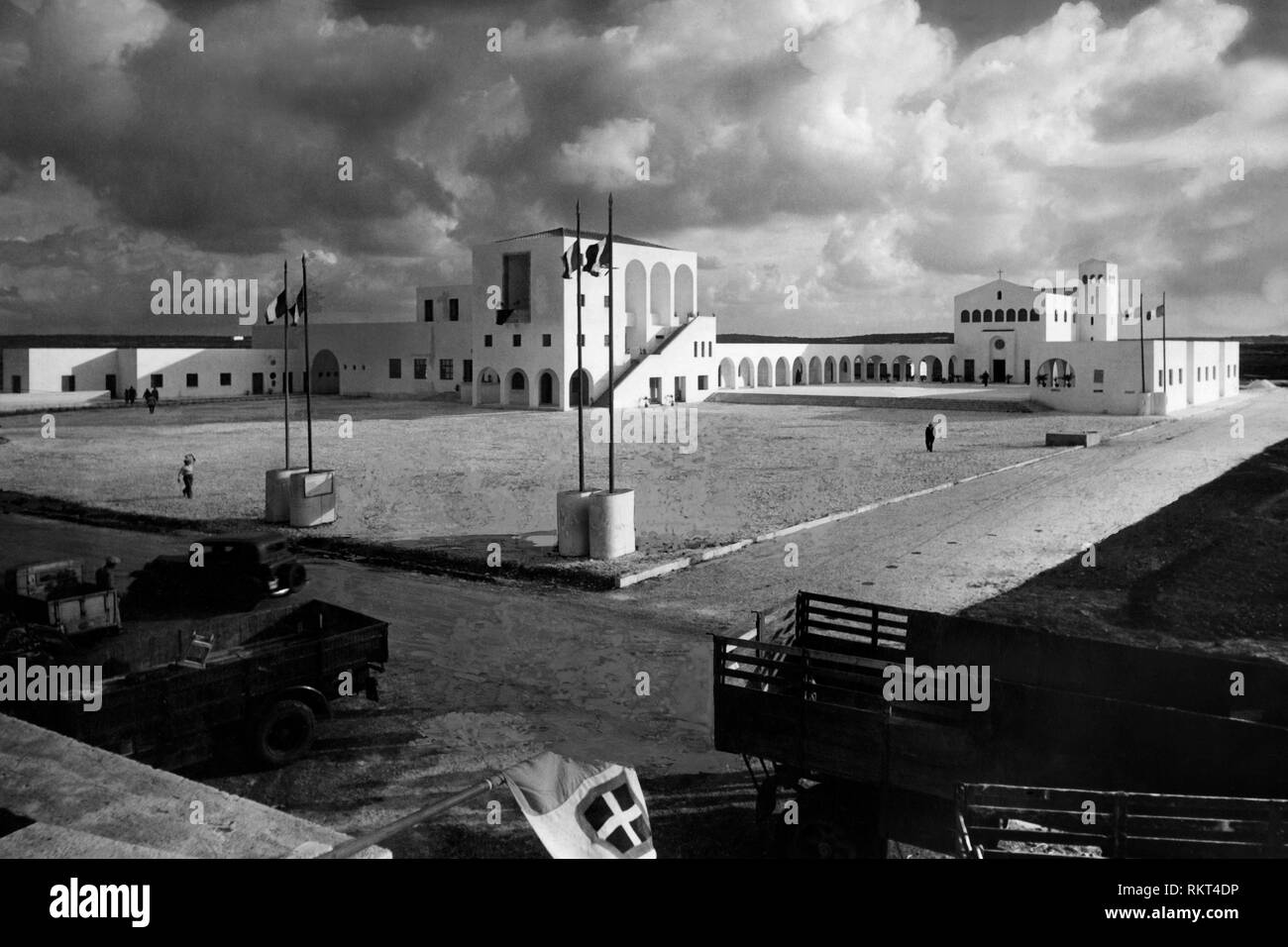 Villaggio baracca hi-res stock photography and images - Alamy