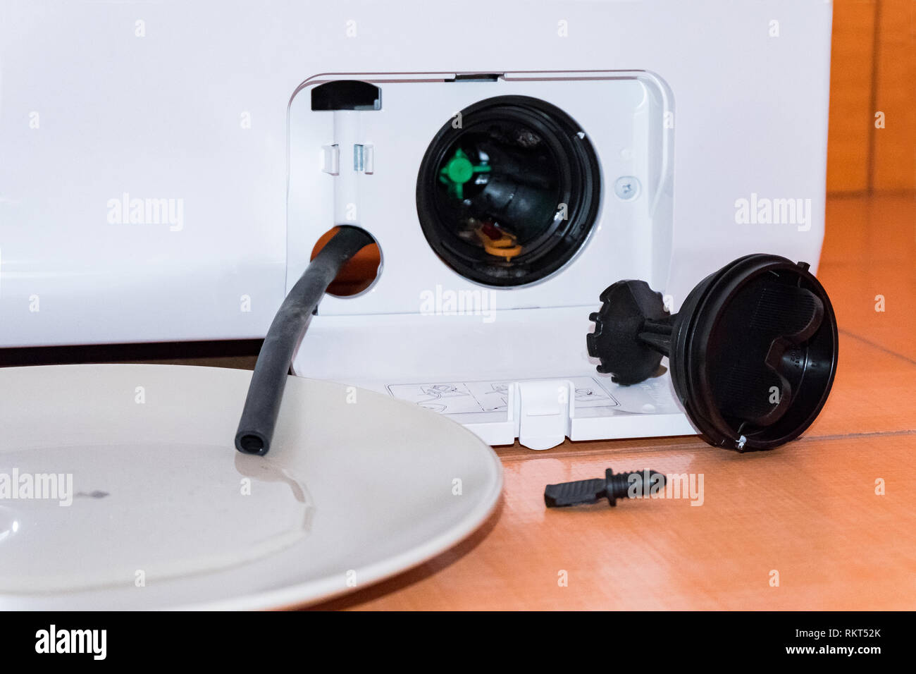 Cleaning the washing machine. How to clean the filter from small parts ...