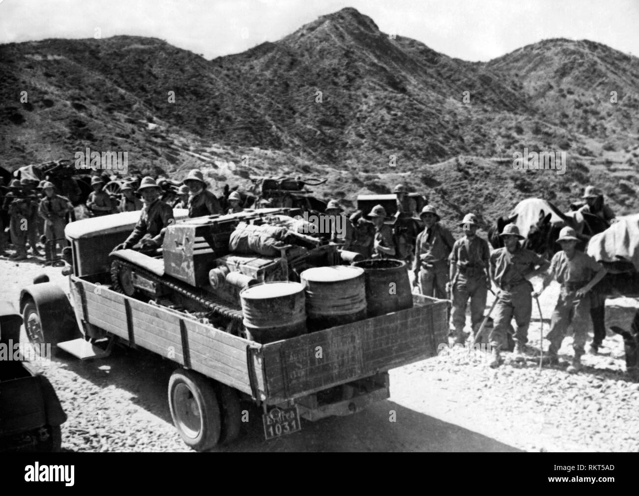 Truck desert ethiopia Black and White Stock Photos & Images - Alamy