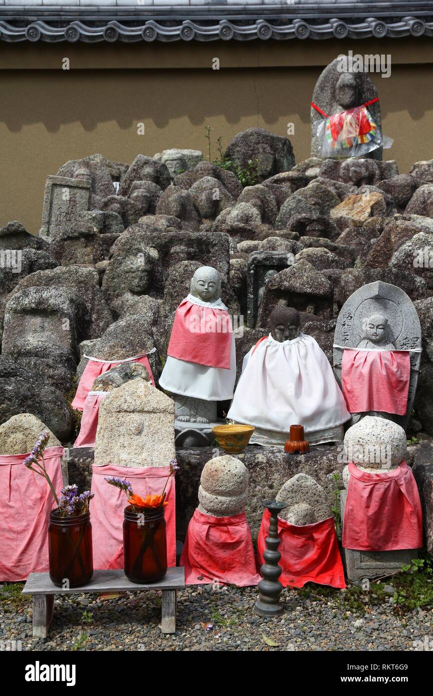 Kyoto, Japan - small jizo statues at famous Daitokuji (Daitoku-ji ...