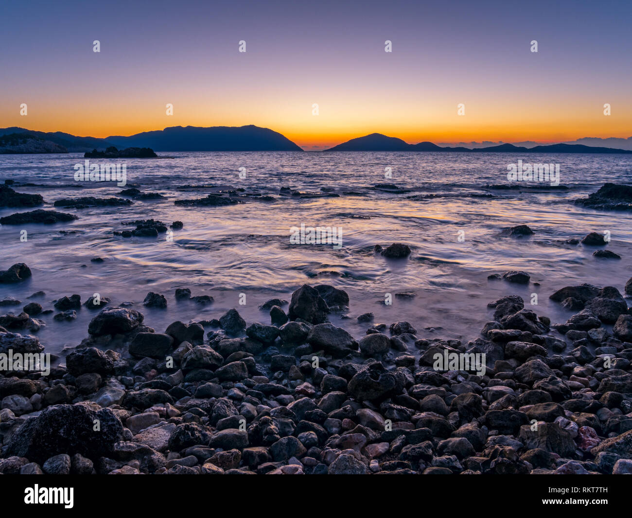Coast sunset landscape hi-res stock photography and images - Alamy