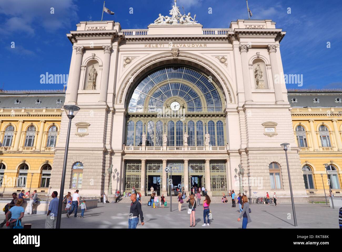 Lar train hi-res stock photography and images - Alamy