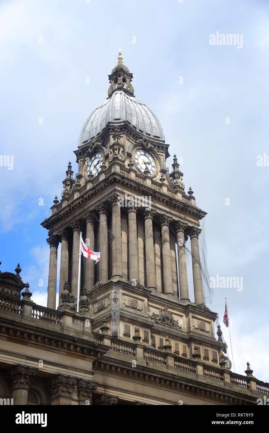 Leeds - city in West Yorkshire, UK. City Hall building Stock Photo - Alamy