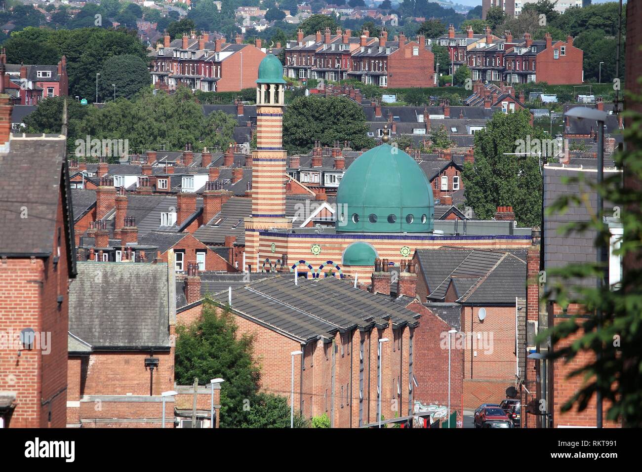 Mosque in the UK - cityscape of Leeds Stock Photo - Alamy
