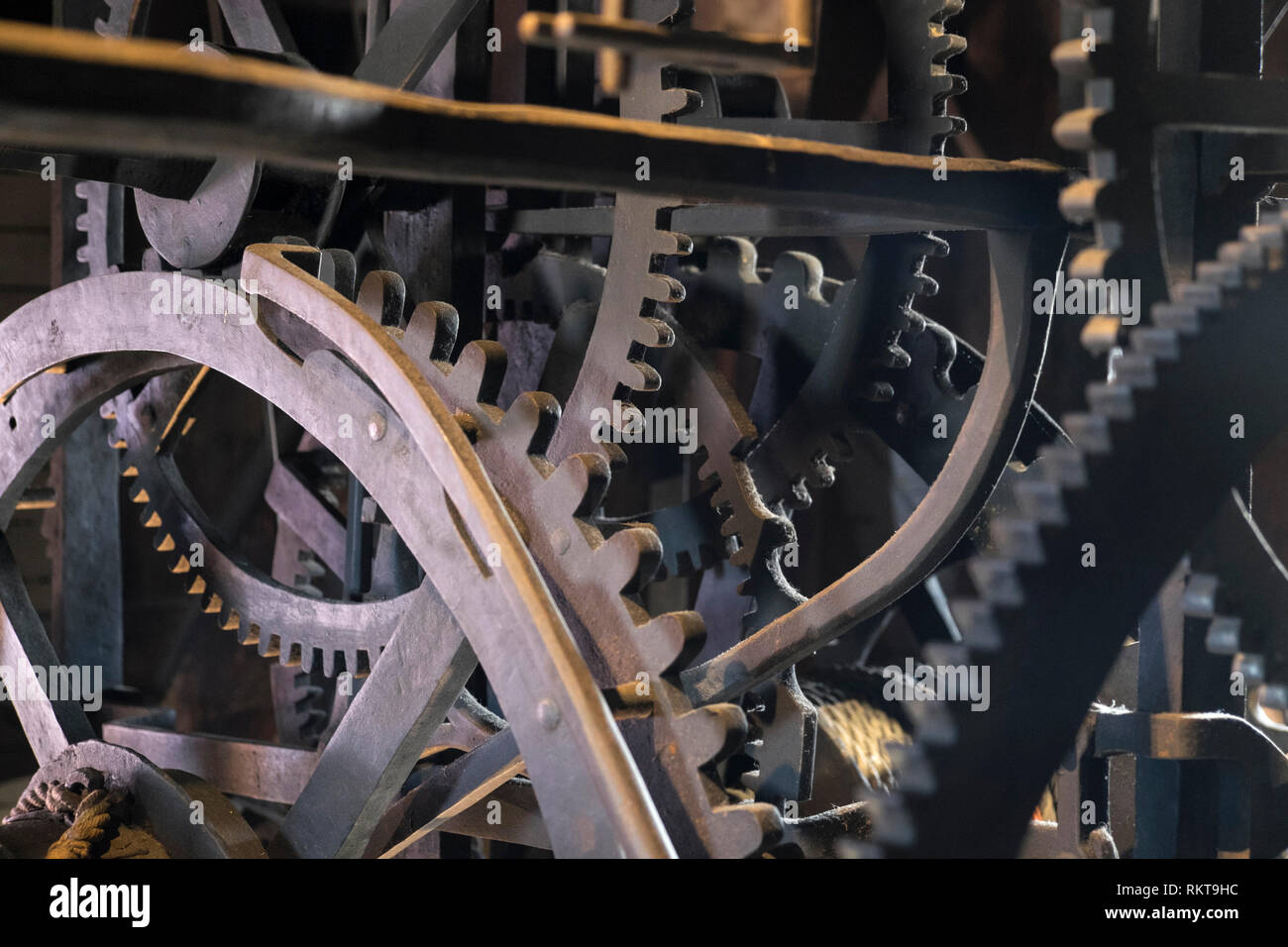 Big clock mechanism hi-res stock photography and images - Alamy