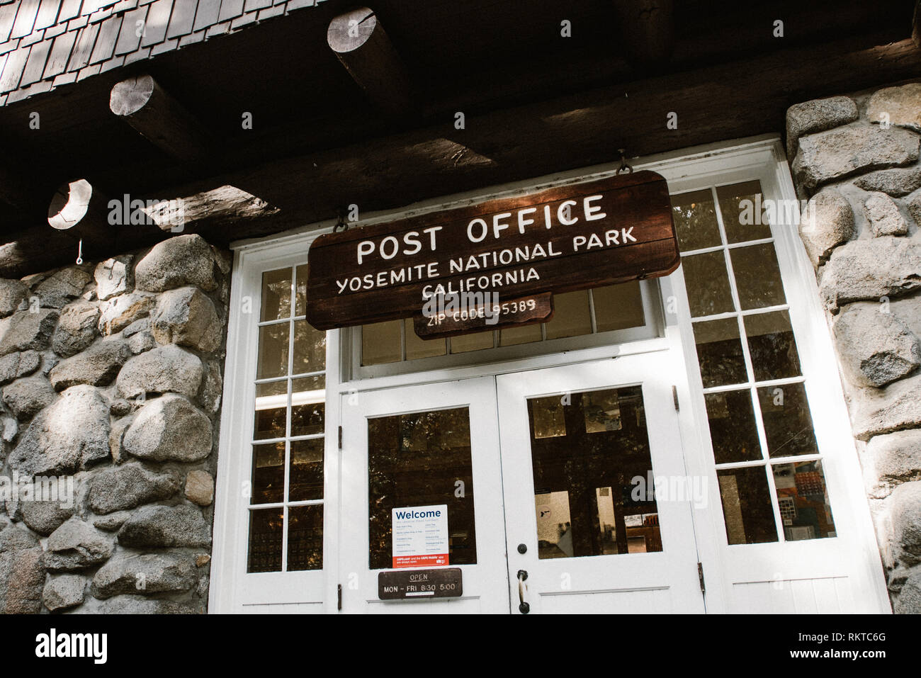 Yosemite village post office hi-res stock photography and images - Alamy
