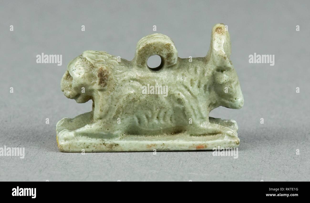 Lion amulet hi-res stock photography and images - Alamy