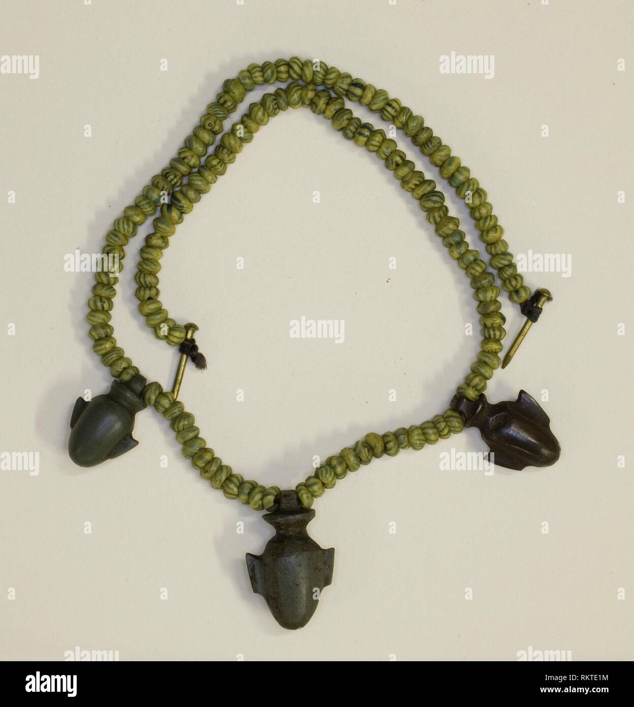 Ancient egyptian heart amulet hi-res stock photography and images - Alamy