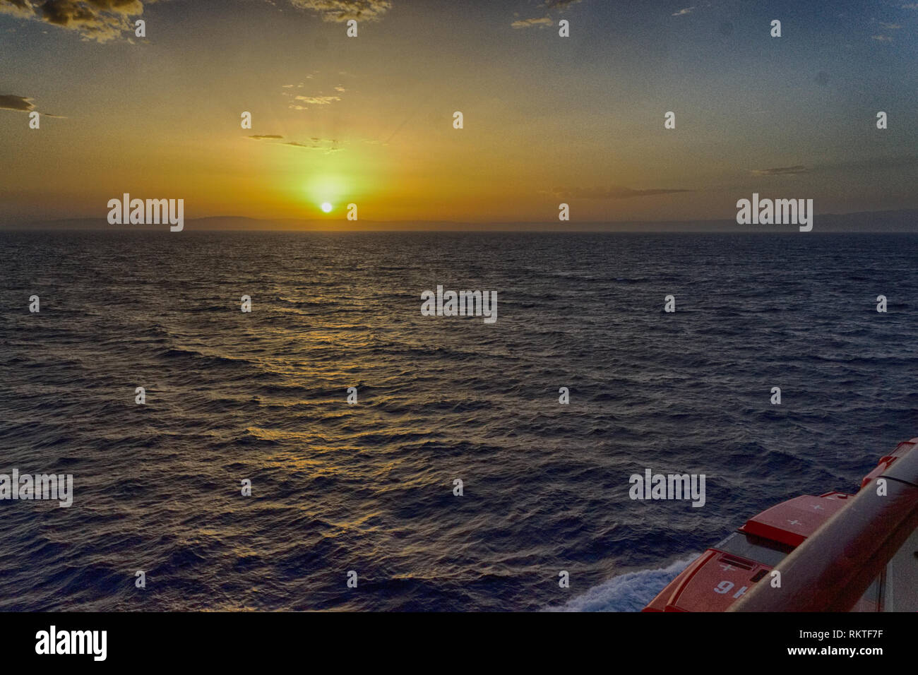 Cruise ship sunset off hi-res stock photography and images - Alamy