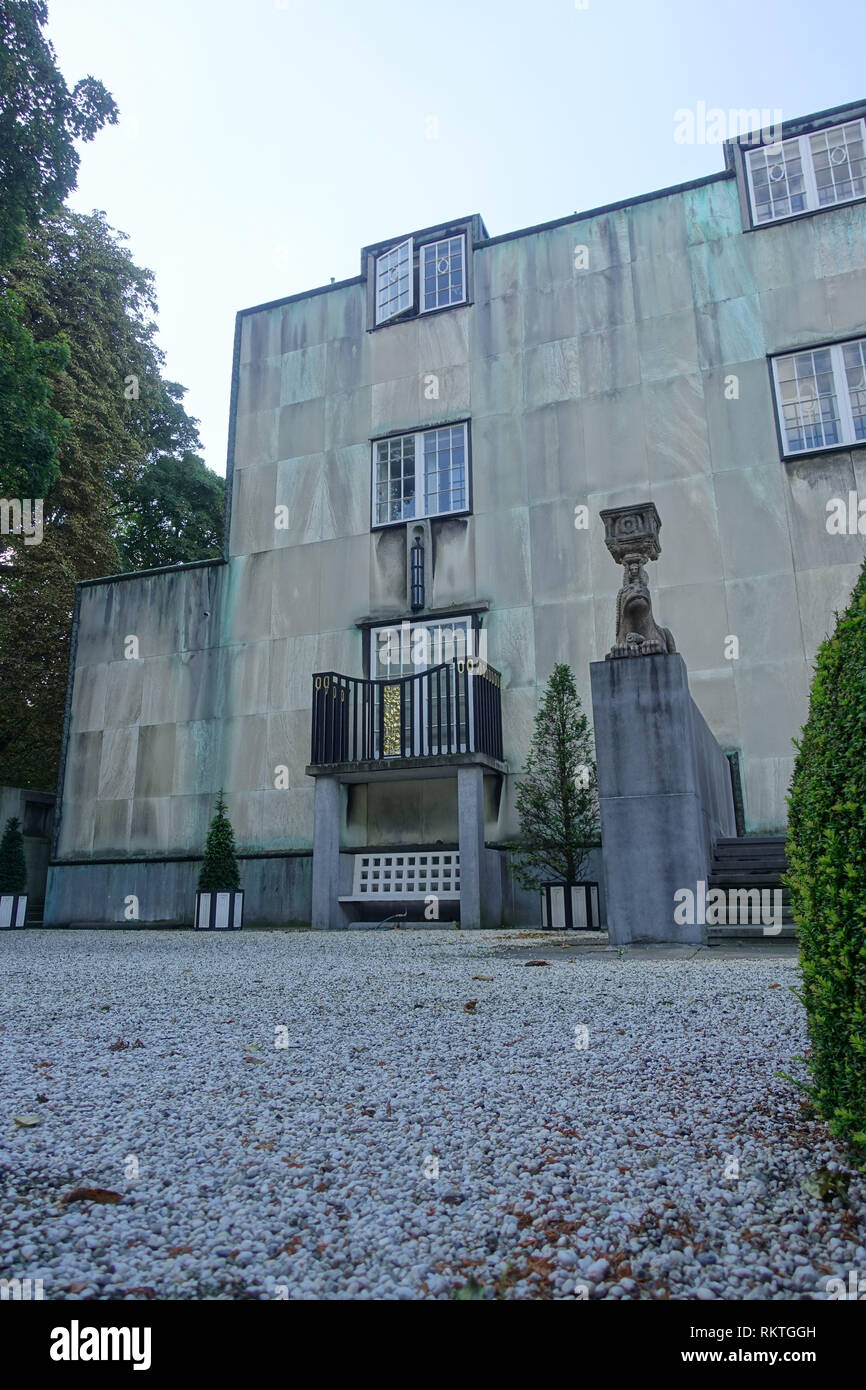 Das Palais Stoclet ist eine von 1905 bis 1911 im Stil der Wiener ...