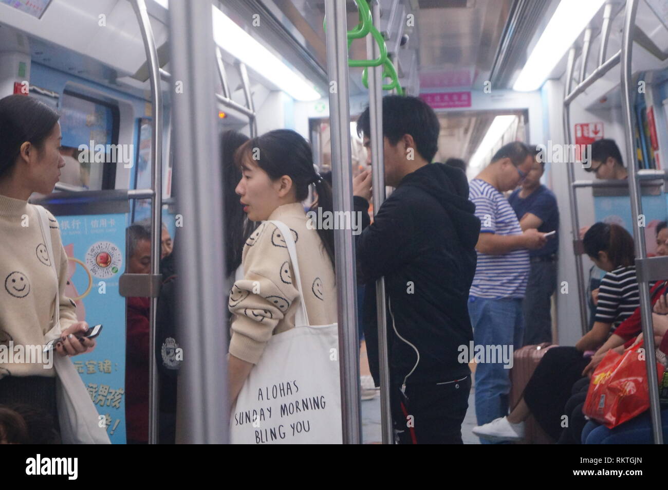 Shenzhen, China: people take the subway Stock Photo - Alamy
