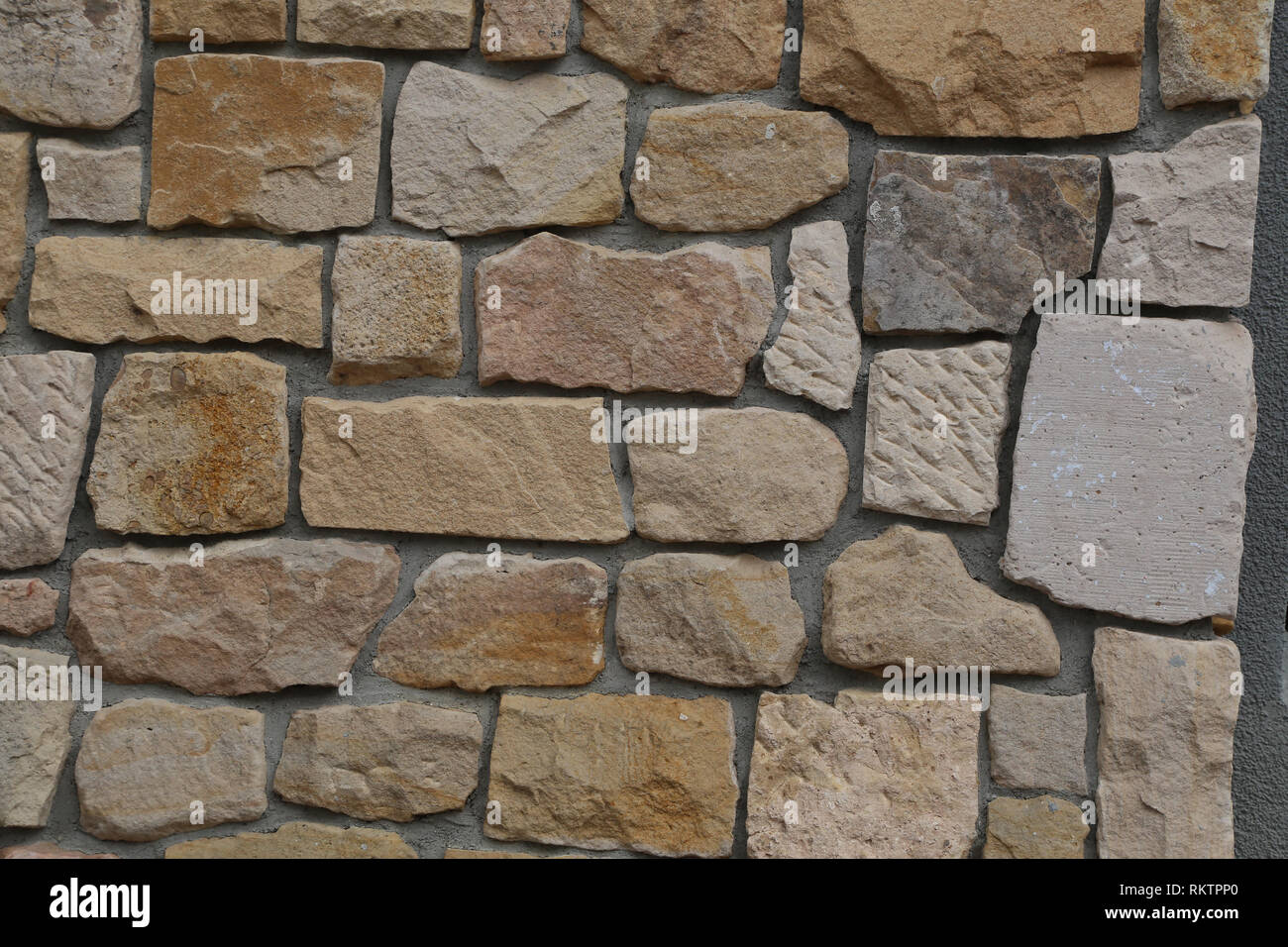 Wall of stones / Wall of natural stones Stock Photo - Alamy