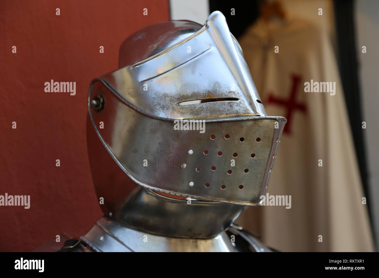 People in Middle ages. Armor of the Middle Knight Stock Photo - Alamy