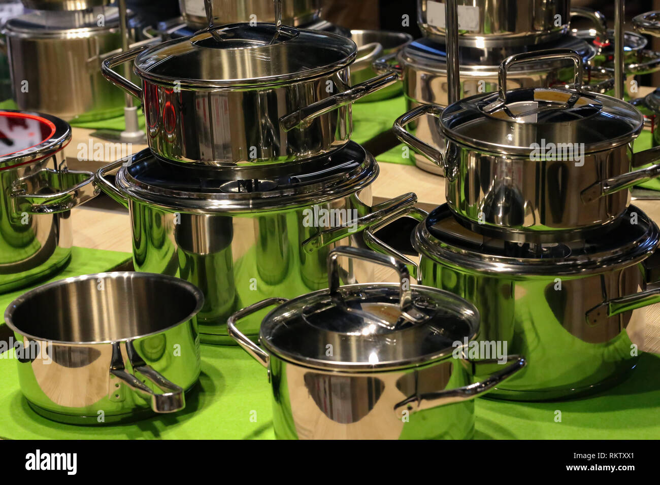 A set of kitchen utensils / Dishes on the table Stock Photo - Alamy
