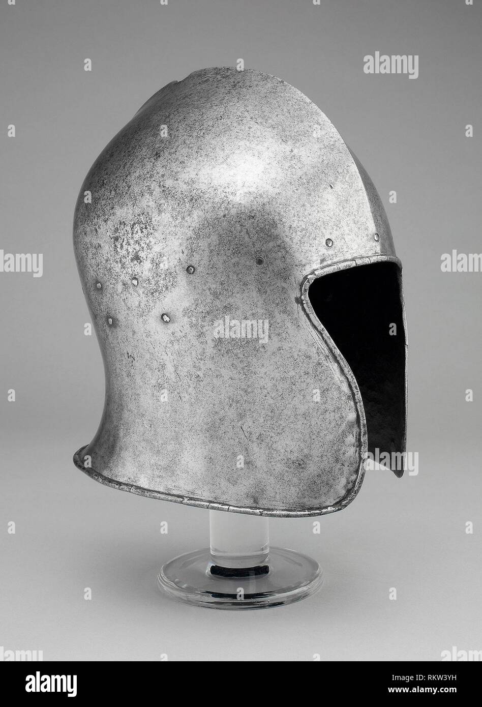 Barbute hi-res stock photography and images - Alamy