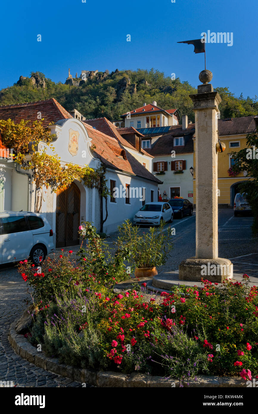 Medieval old town durnstein hi-res stock photography and images - Alamy