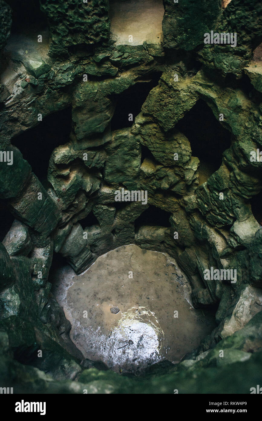 Underground hole deep hi-res stock photography and images - Alamy