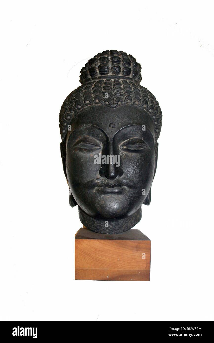Gandhara buddha pakistan Cut Out Stock Images & Pictures - Alamy