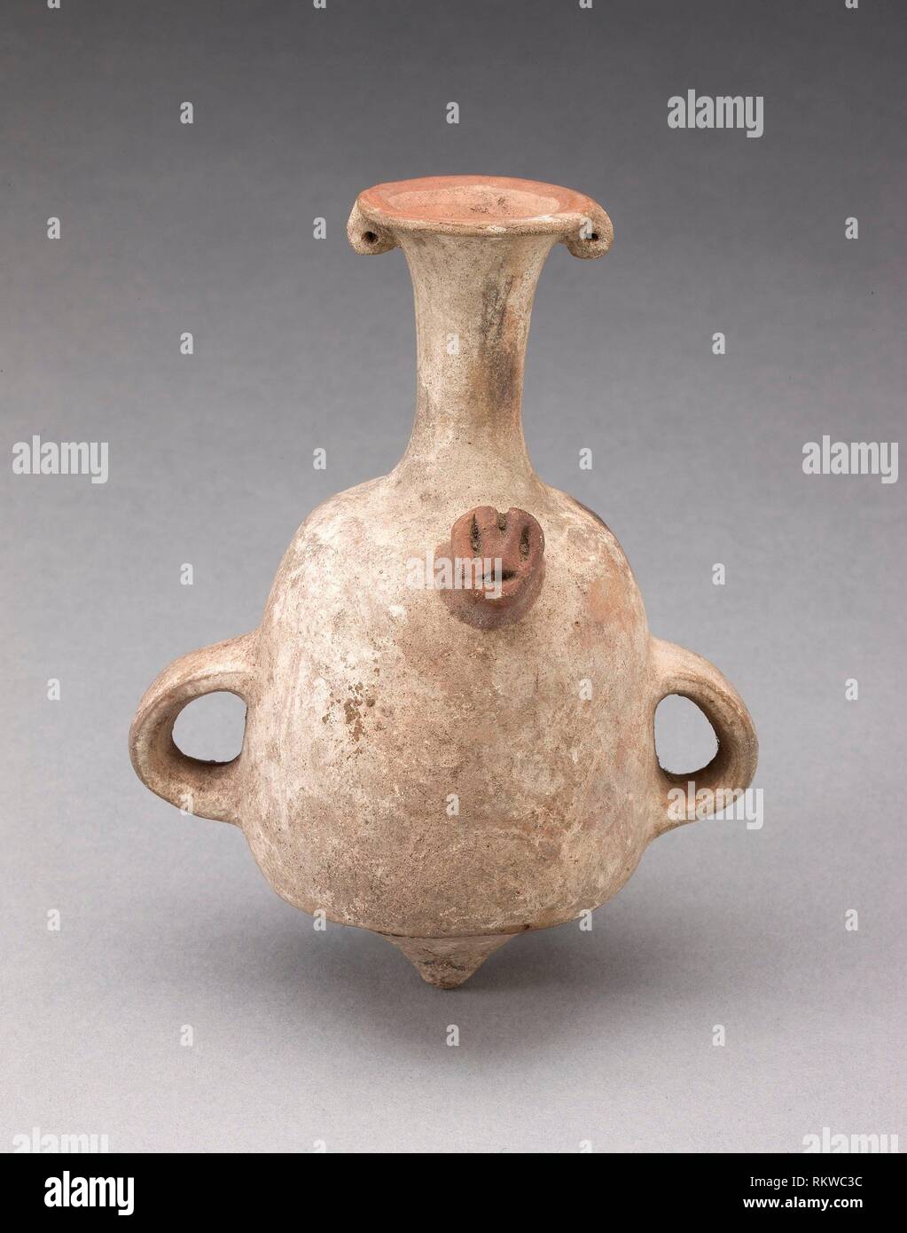 Miniature aryballos hi-res stock photography and images - Alamy