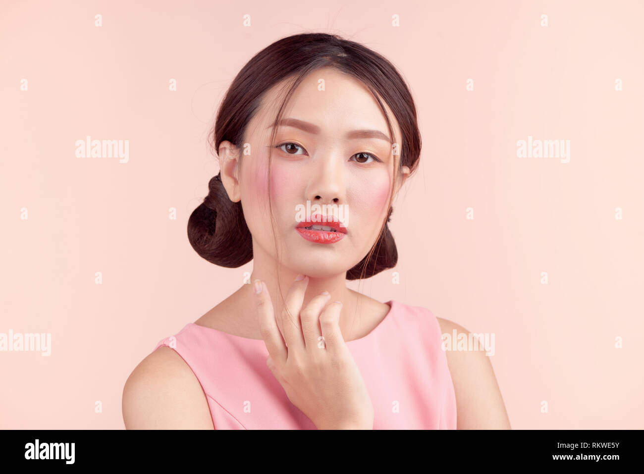 Korean cosmetics display hi-res stock photography and images - Alamy