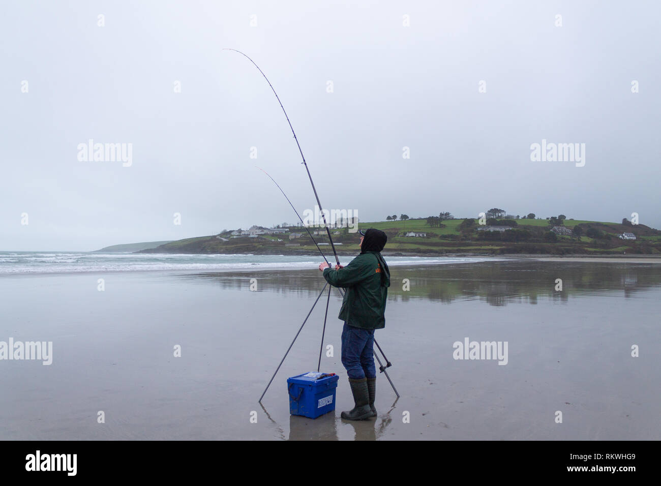 Bass fishing in surf hi-res stock photography and images - Alamy
