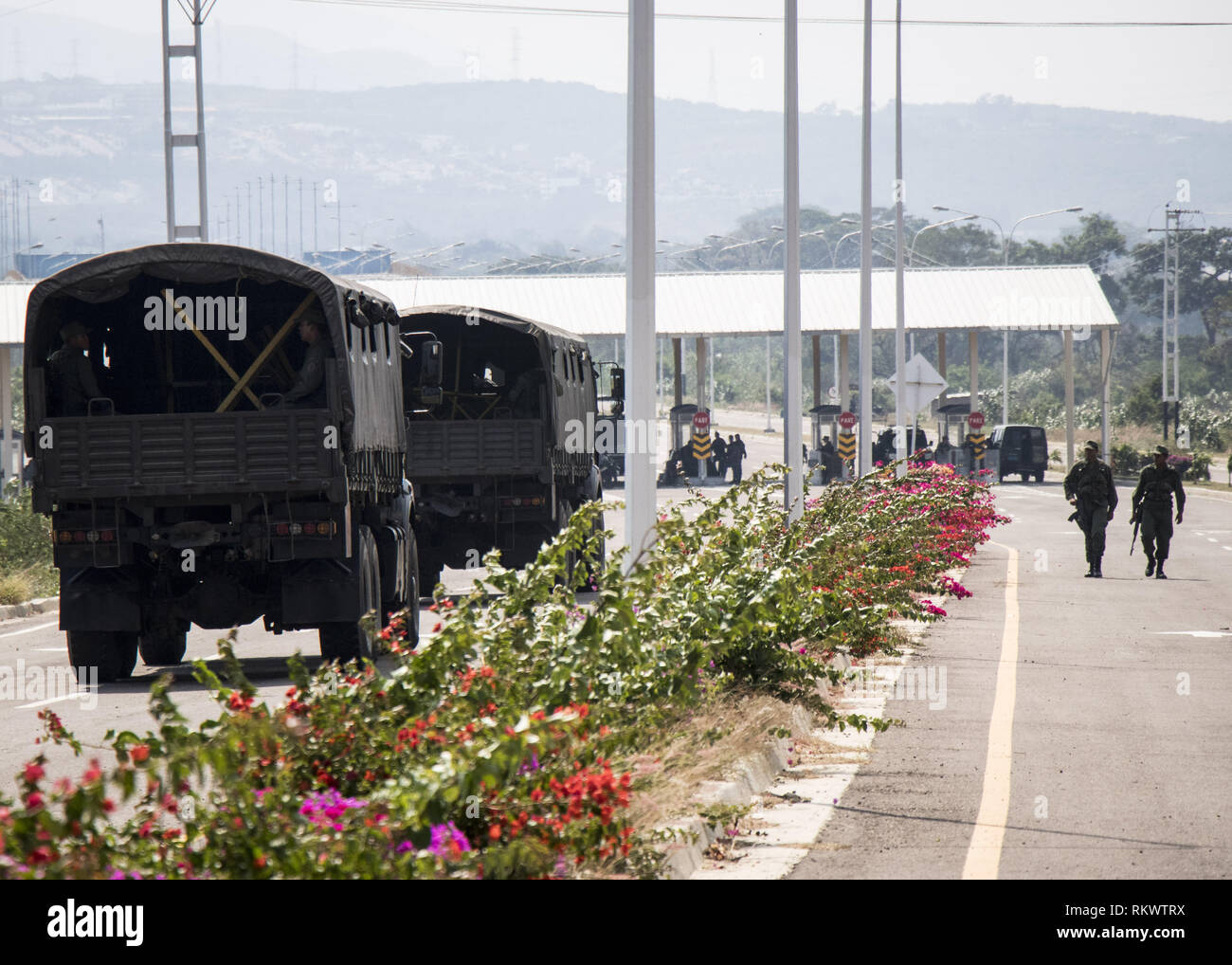 Members venezuelan bolivarian national guard hi-res stock photography ...