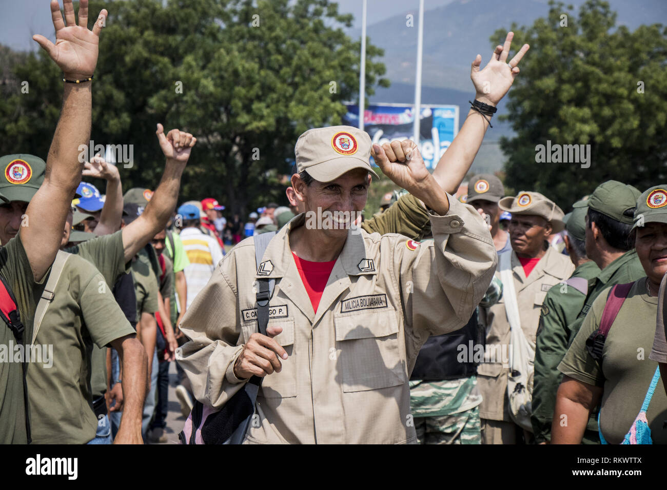 Members venezuelan bolivarian national guard hi-res stock photography ...