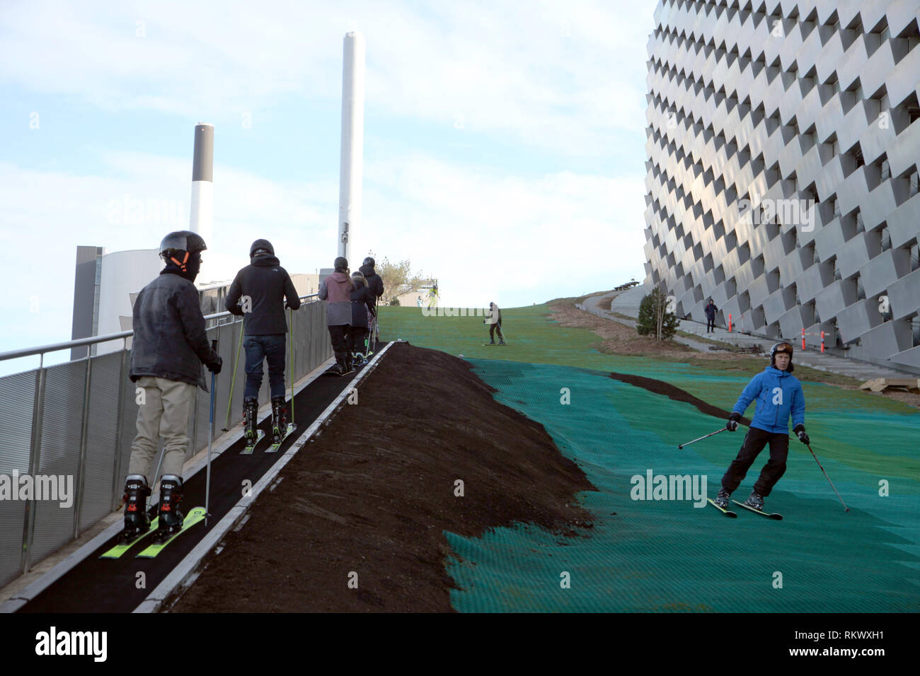Kopenhagen, Denmark. 12th Feb, 2019. Skiers use an artificial ski slope at the Amager Bakke ...