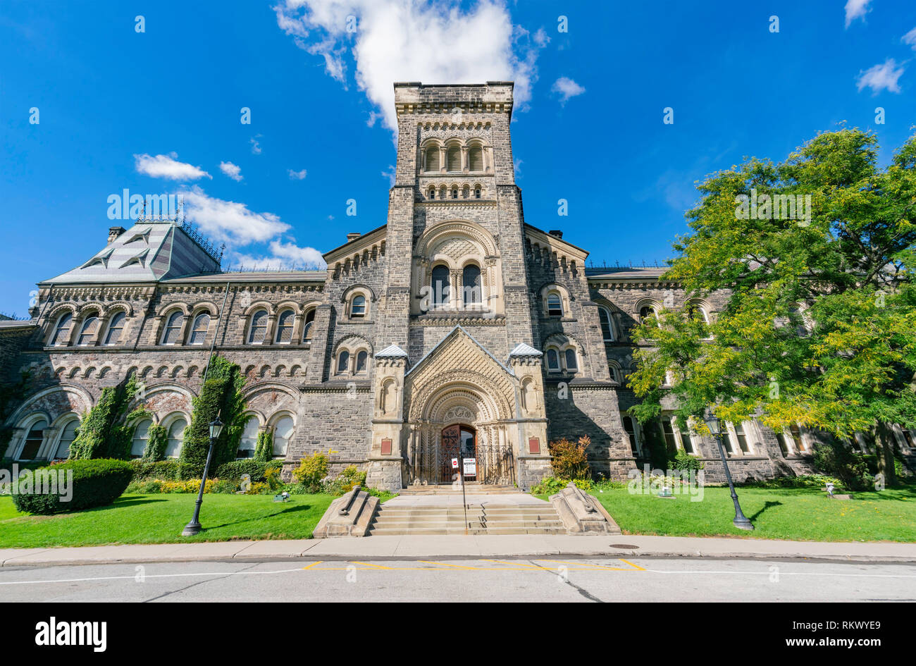 University toronto st george campus hi-res stock photography and images ...