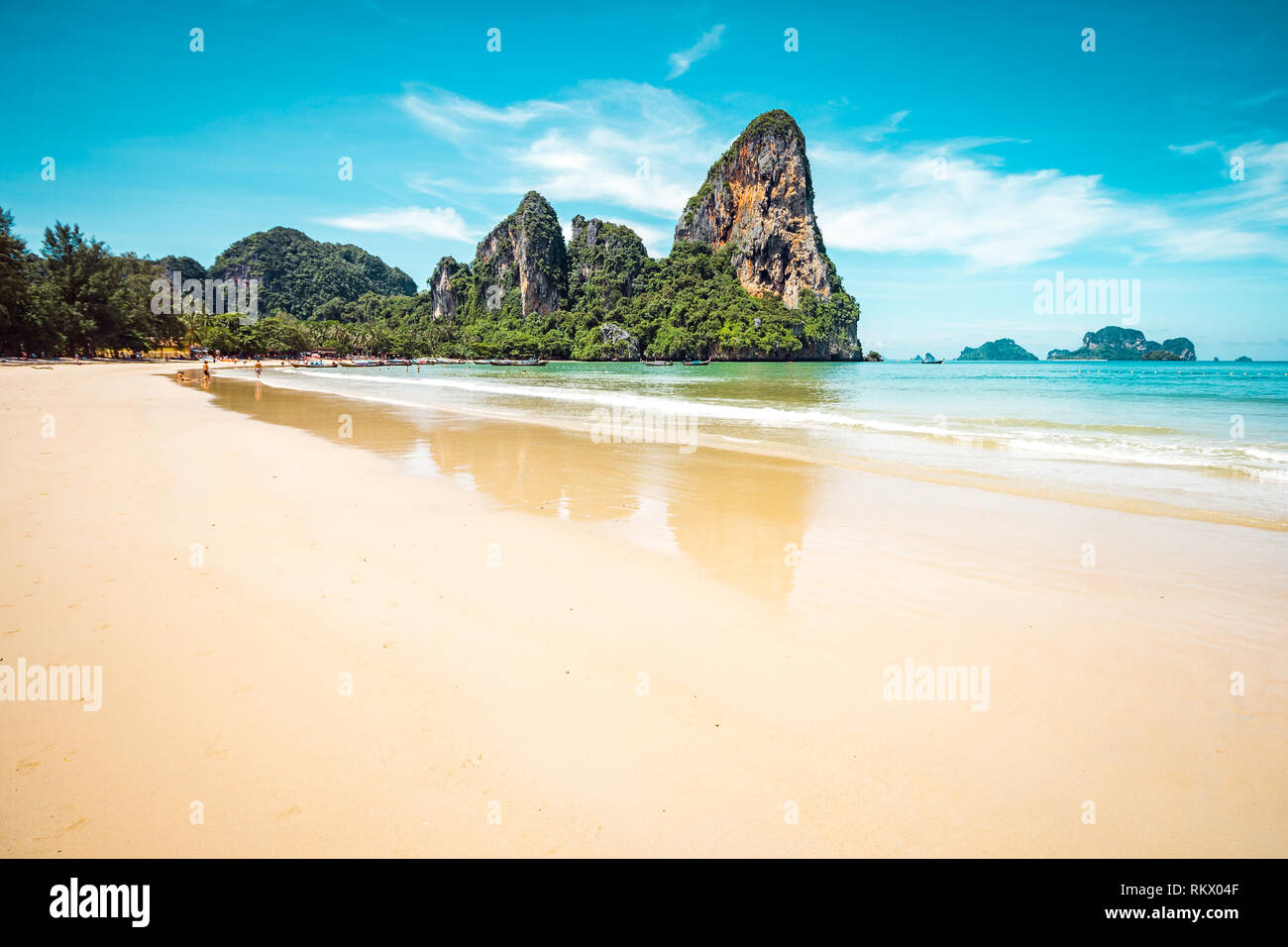Railey beach thailand hi-res stock photography and images - Alamy