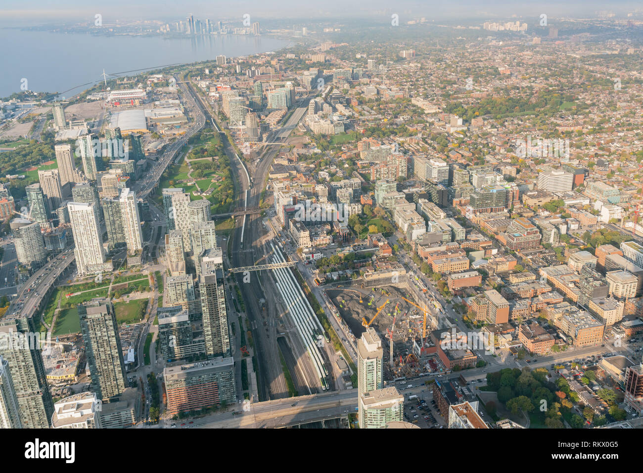 Aerial view toronto sunrise skyline hi-res stock photography and images ...