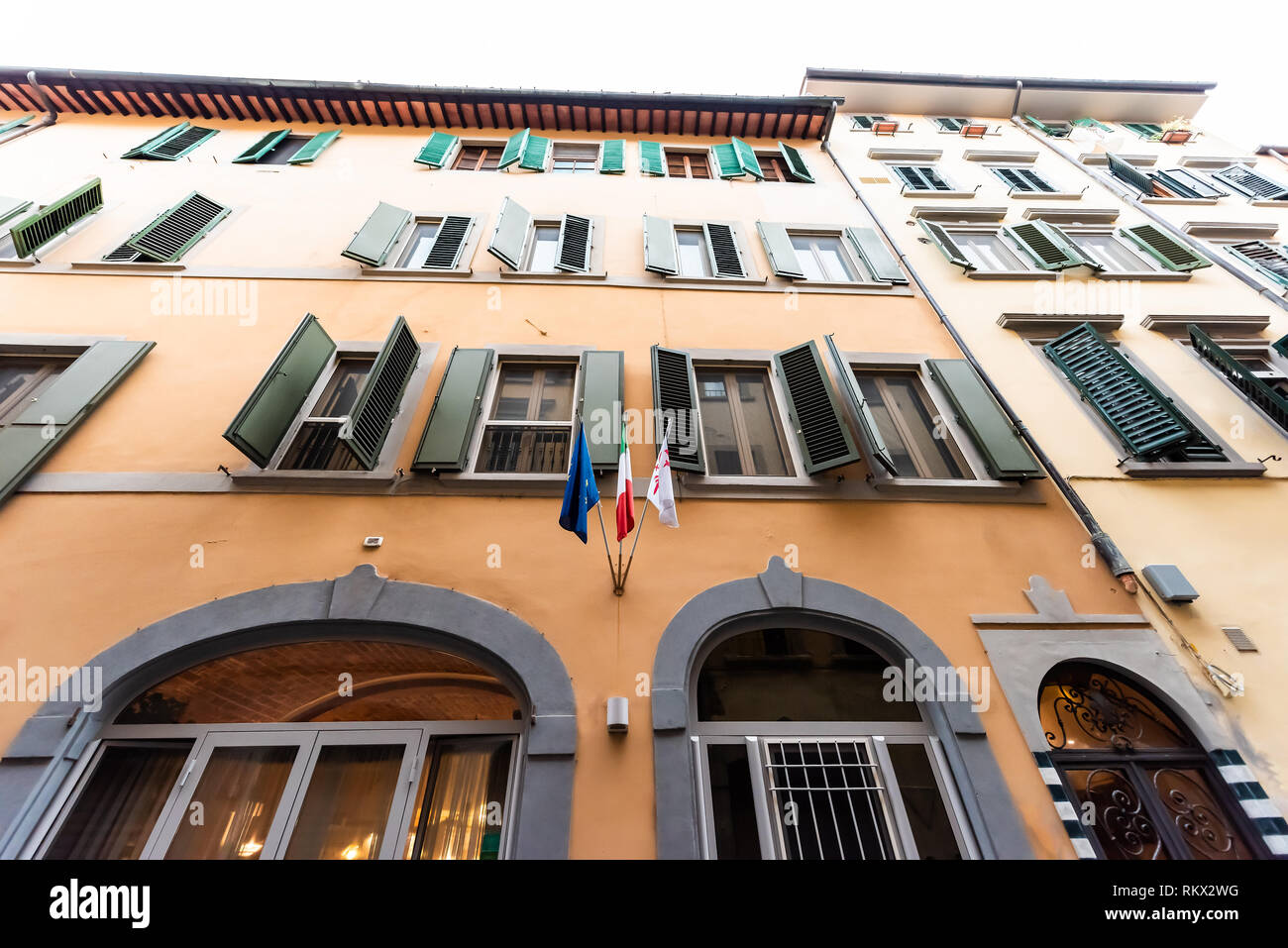 Street view alley in florence hi-res stock photography and images - Alamy