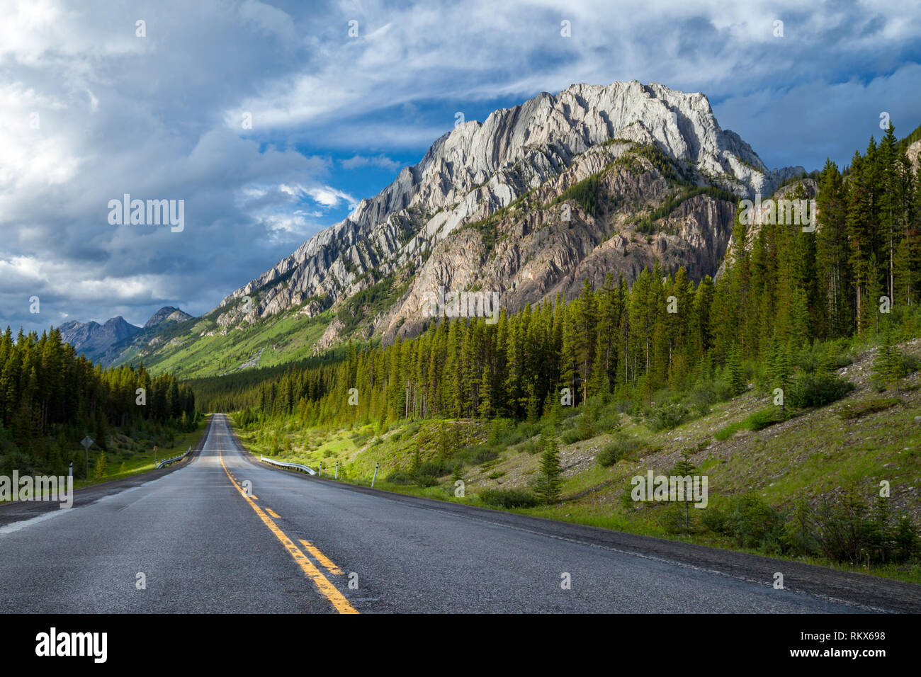 Kananaskis area hi-res stock photography and images - Alamy