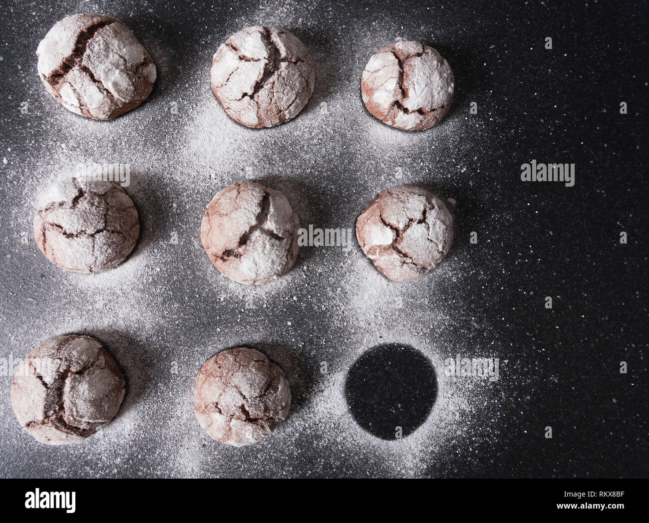 Cracked chocolate cookies Stock Photo - Alamy