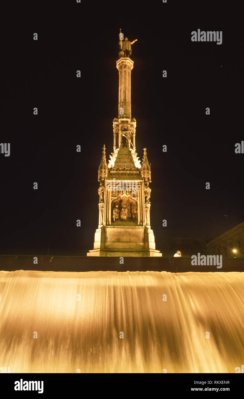 Madrid, Plaza de Colon, Monumento de Cristobal Colon Stock Photo - Alamy