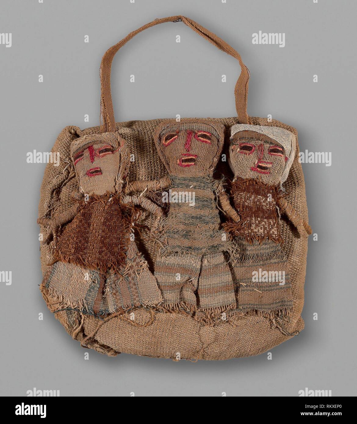 Chancay culture textile dolls hi-res stock photography and images - Alamy