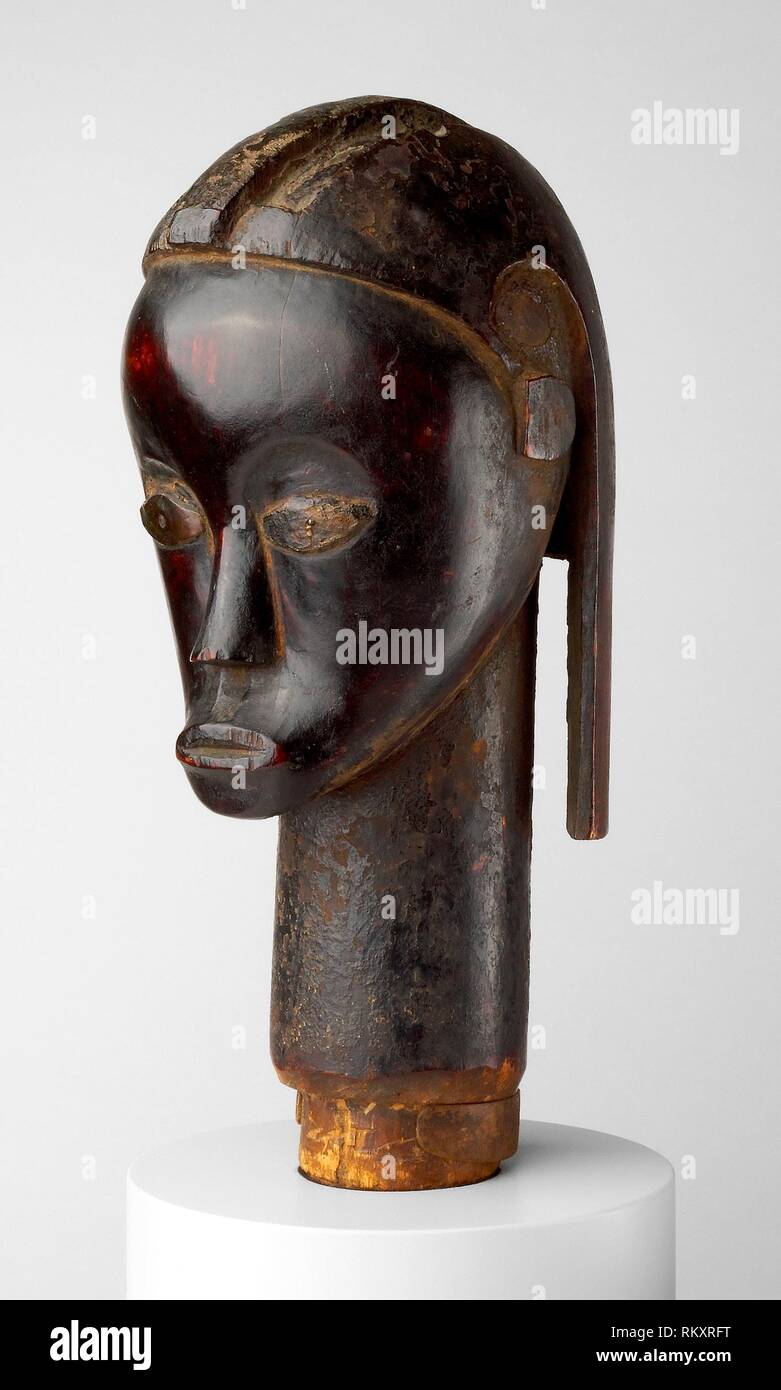 Reliquary head hi-res stock photography and images - Alamy