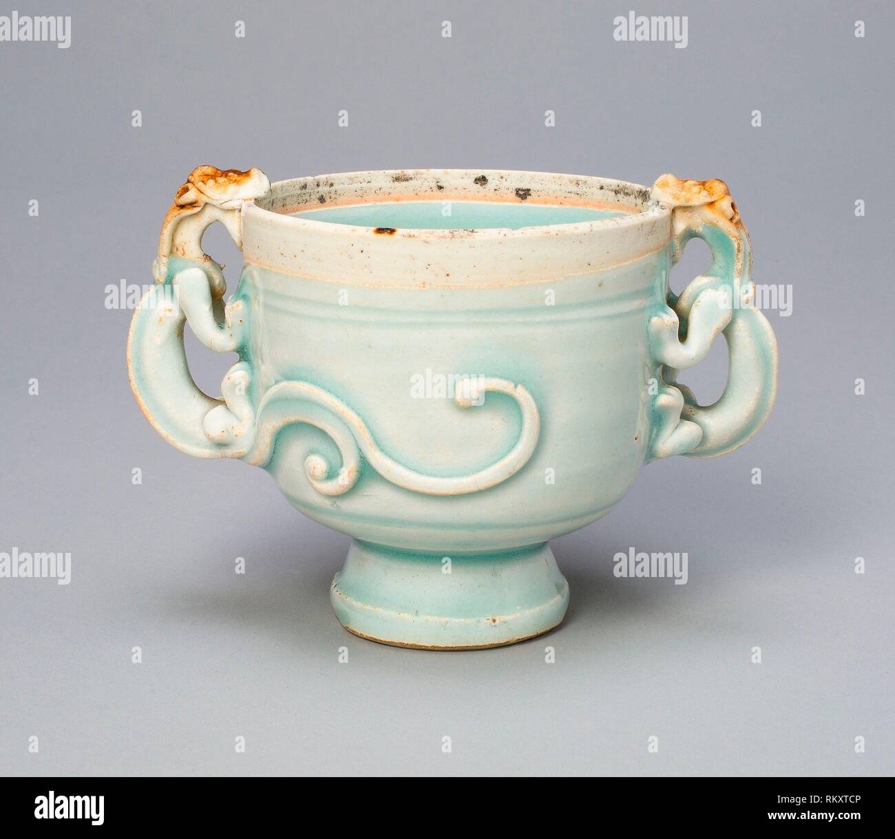 Form handles hi-res stock photography and images - Alamy