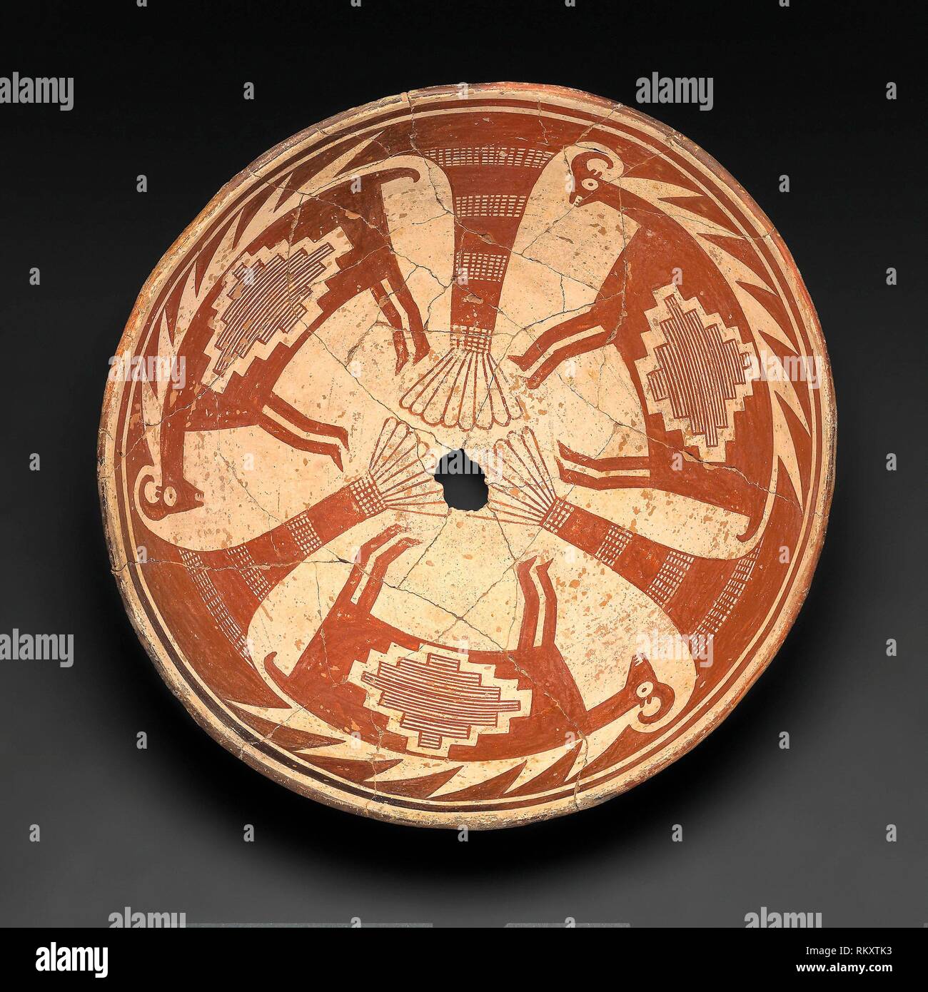 Mimbres hi-res stock photography and images - Alamy