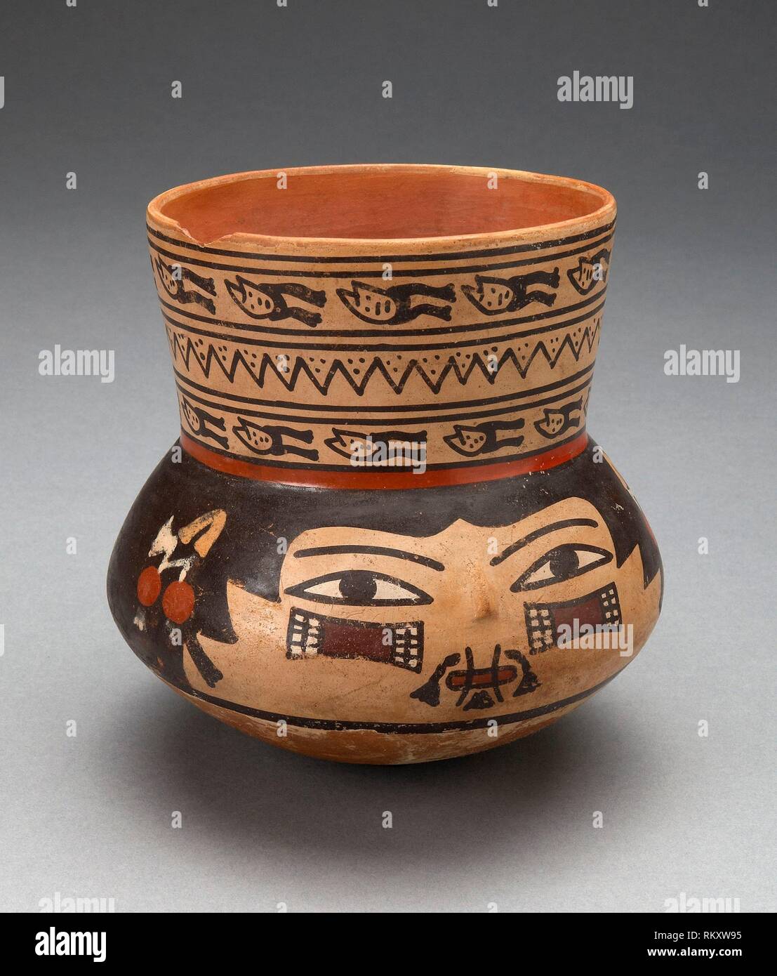 Trophy head nazca hi-res stock photography and images - Alamy