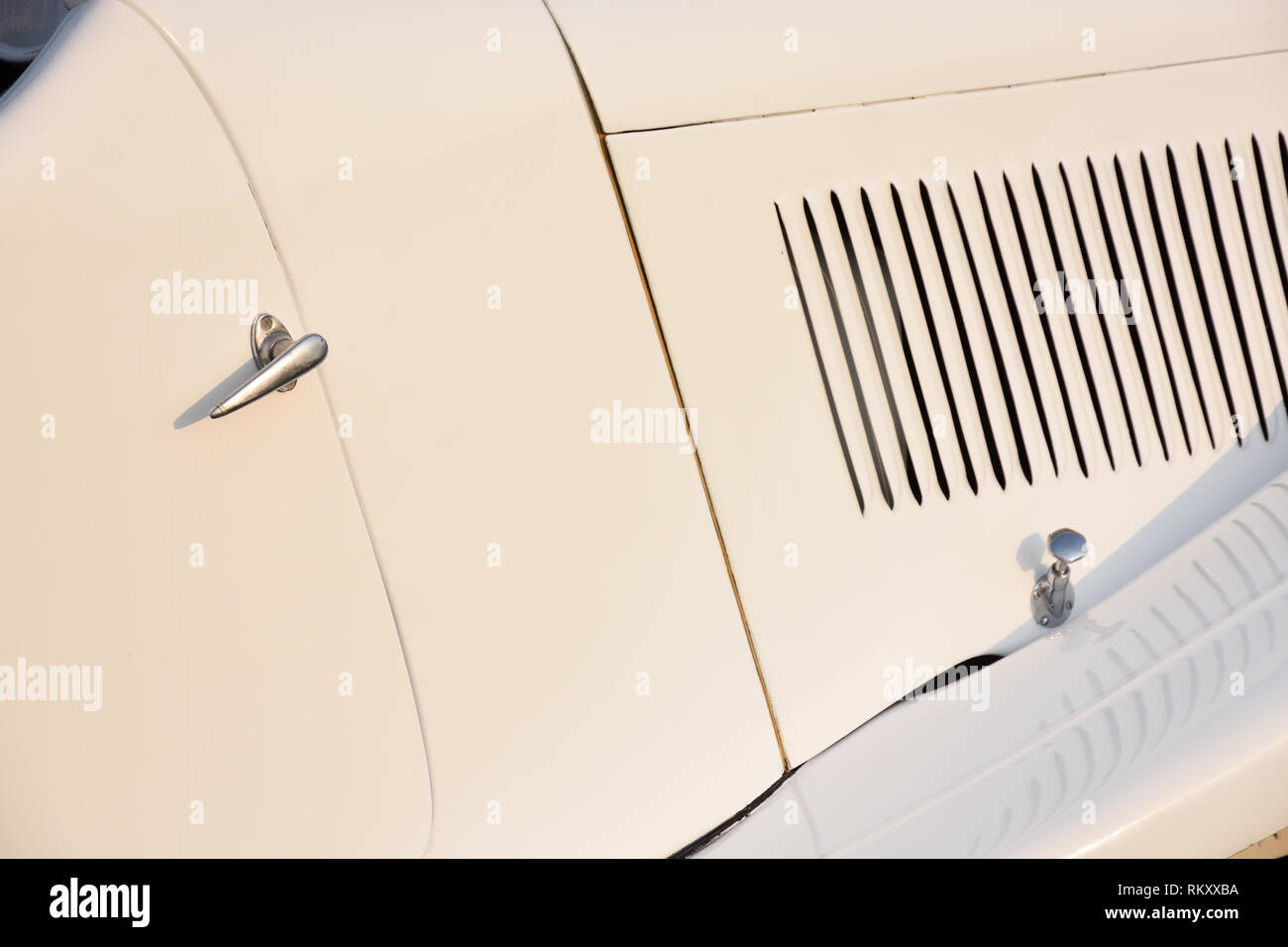 Car side vent hi-res stock photography and images - Alamy