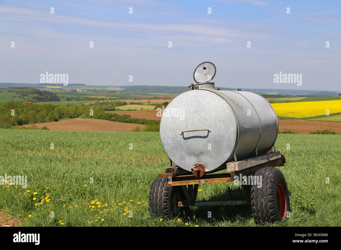 Traktor tanker hi-res stock photography and images - Alamy