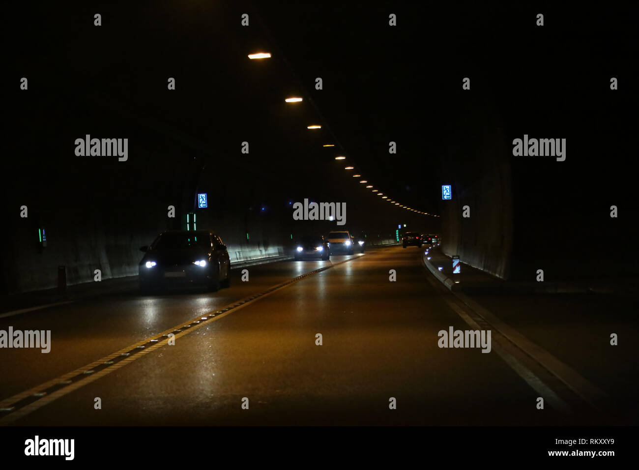 Night road. Traffic on the night route Stock Photo - Alamy